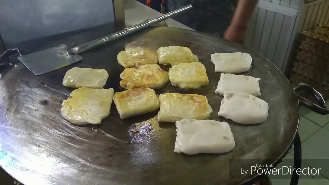 Kuliner Martabak duren samudera pasee - YouTube