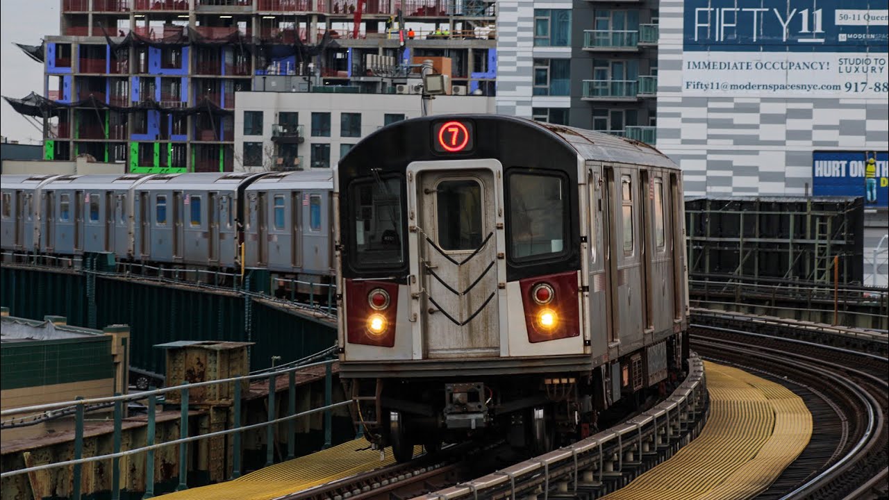 IRT Flushing Line | 7 Line evening trains @ 46 St-Bliss ST 12/27/2022 ...