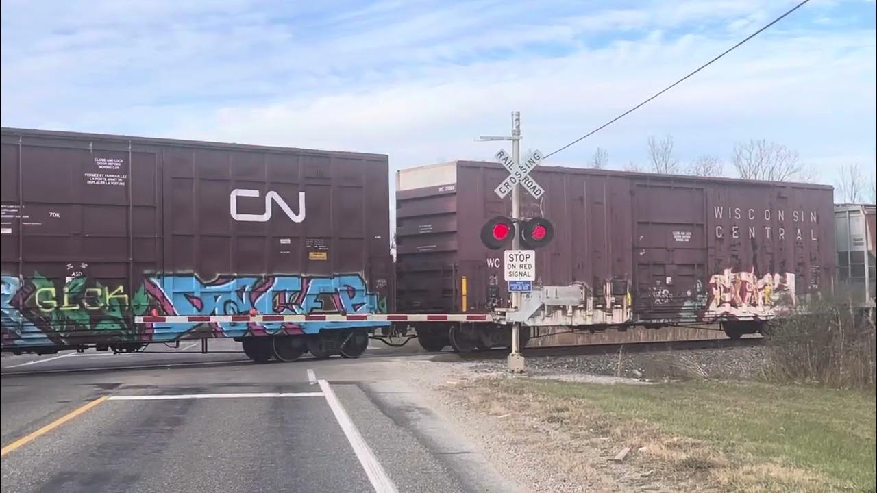 CN 8883 leads M382 (11/09/2024) - YouTube