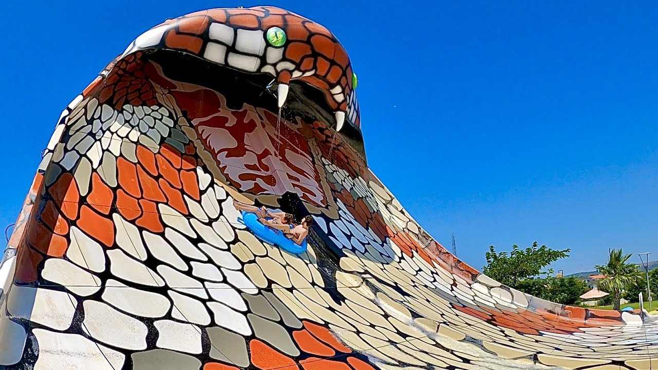 King Cobra Water Slide at Oasis Waterpark - YouTube