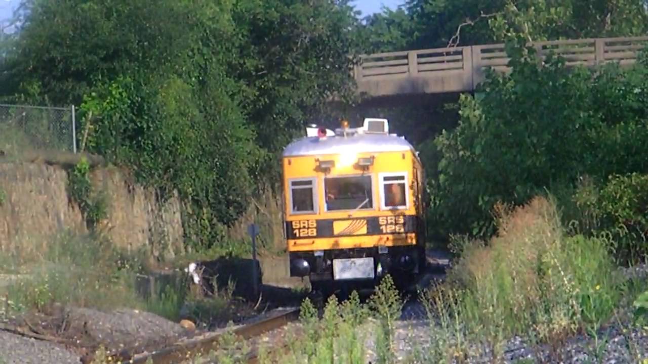 Sperry Rail Inspection Car SRS 128 Going Through Lincoln, RI 08-11-09 ...
