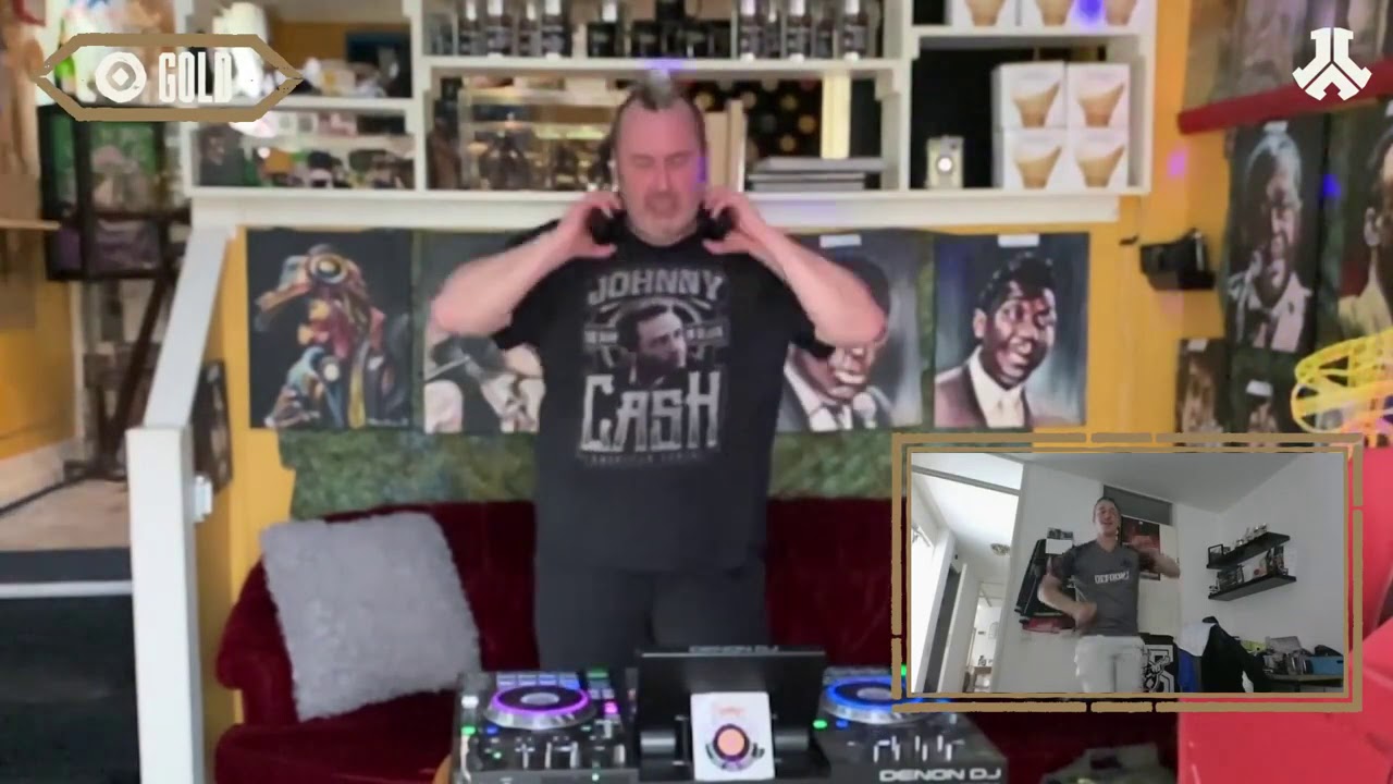 Rob Gee "2020" Live - YouTube