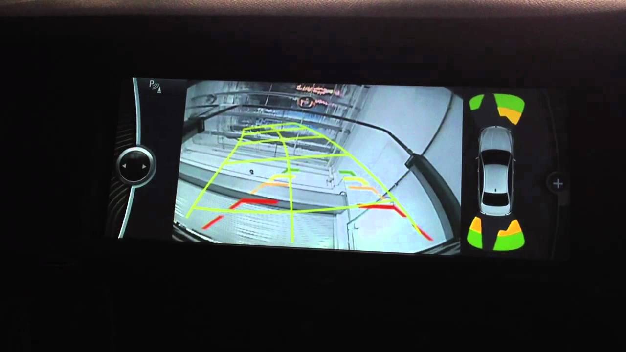 BMW F10: Reverse Camera with Trajectory - YouTube