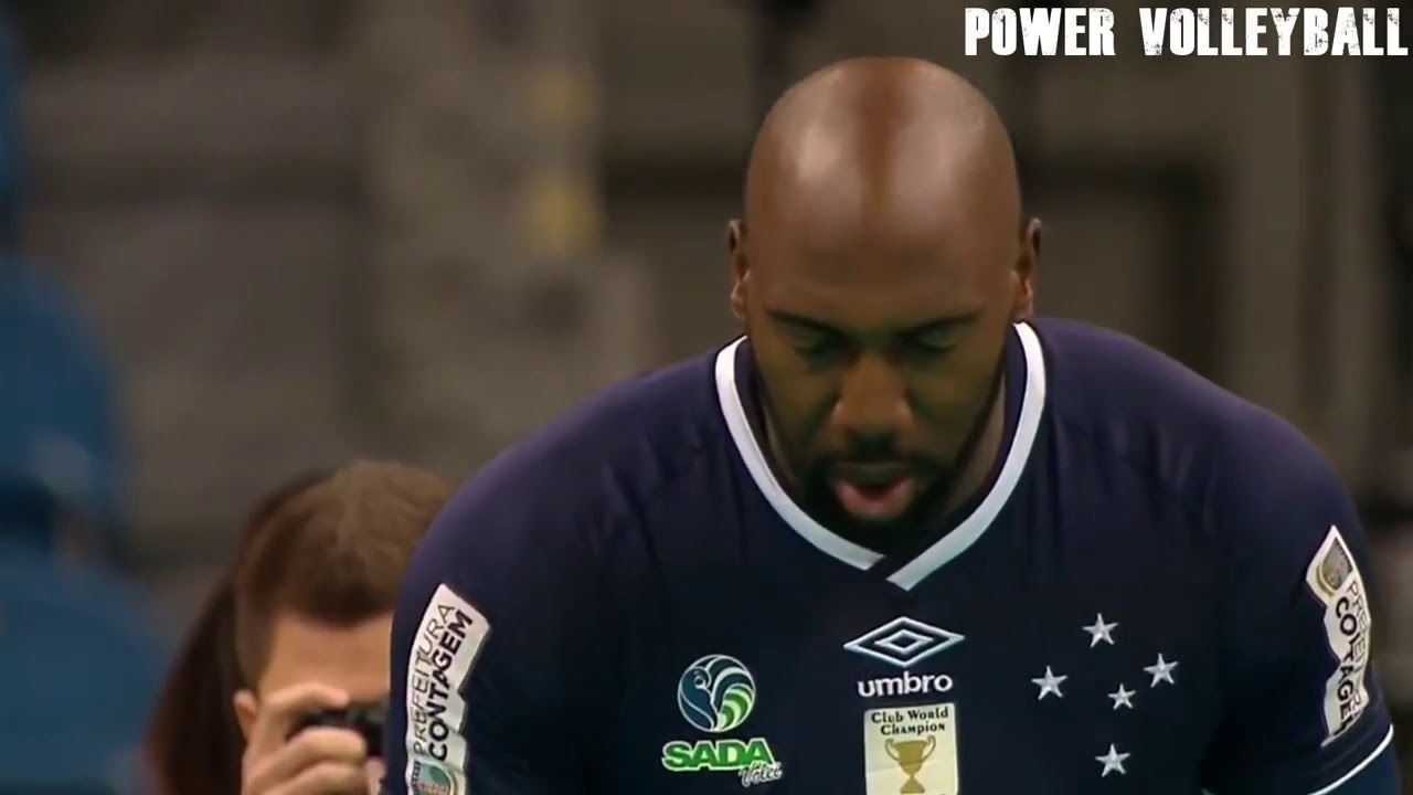 Volleyball king- Robertlandy simon aties - YouTube