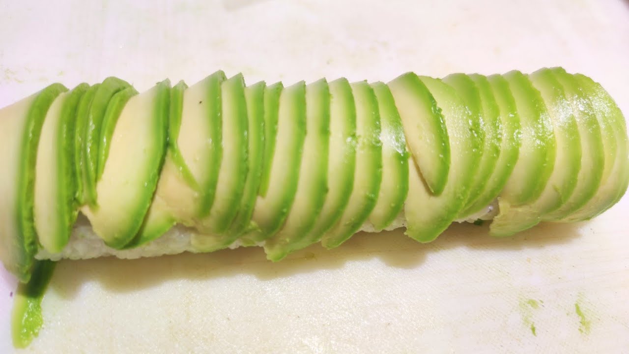 Easy Tips! How we made Rainbow Avocado 🥑🥑 /,របៀបធ្វើ Sushi ឈ្មោះថា ...