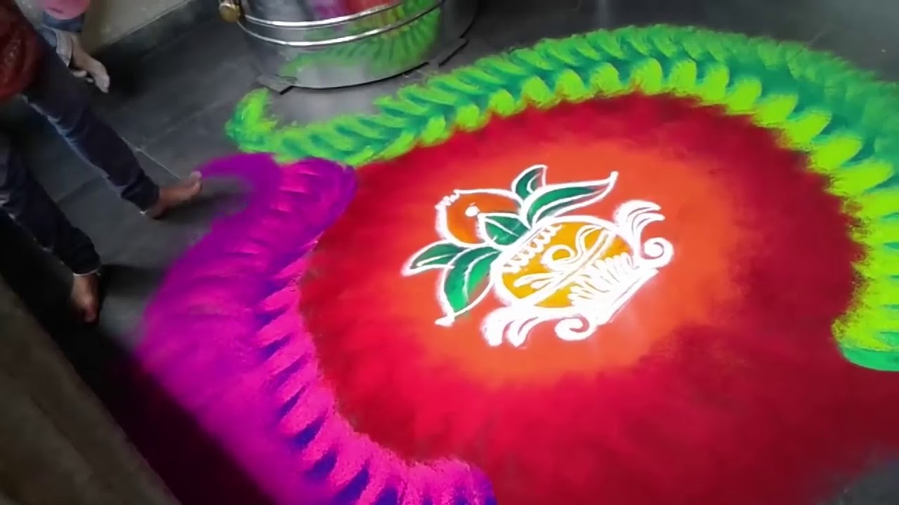 Best rangoli designs in ozar temple pune Rangoli artist Rajashri - YouTube