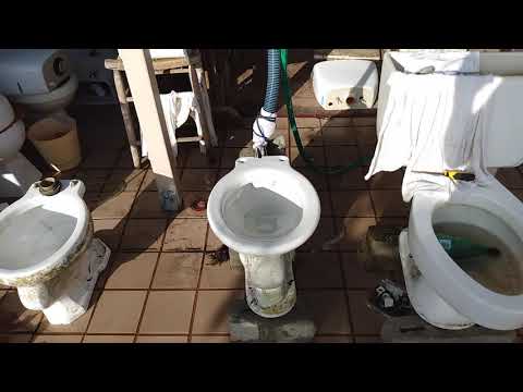 1922 Standard Ejecto flushes! - YouTube