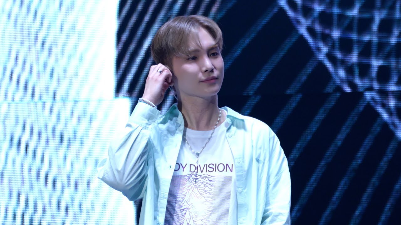 250524 샤이니 월드 7 SHINee World VII "사.계.한" 키 KEY - YouTube