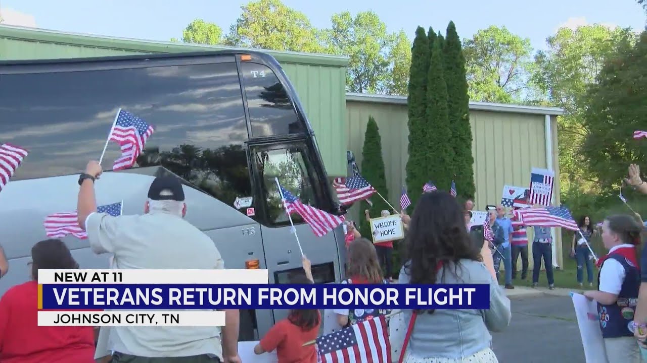 21 local veterans return home from Honor Flight - YouTube