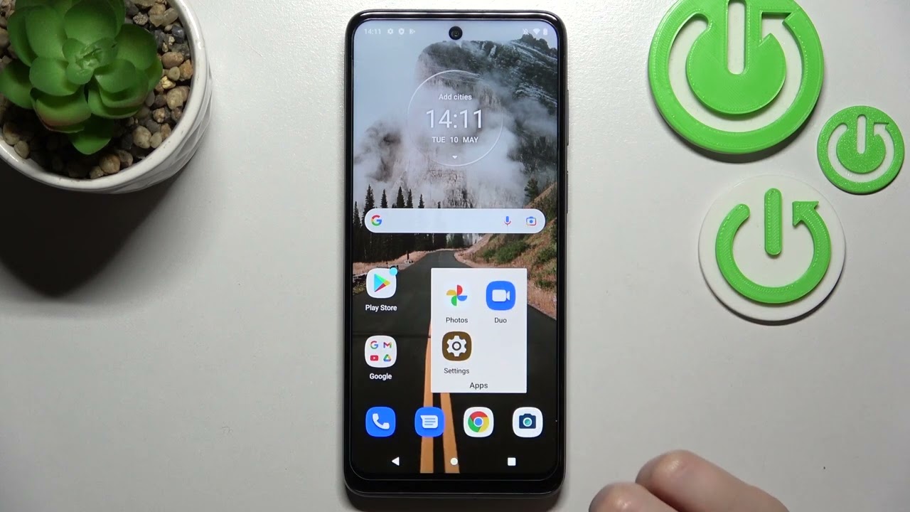MOTOROLA MOTO G22 – Manage Home Screen & Add Apps Folder - YouTube