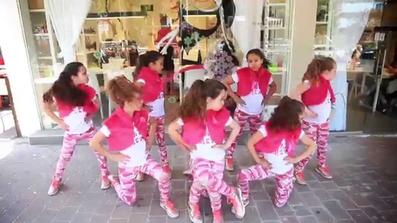 BRATZ Crew || Studio LOUD || Amazing dancers - YouTube
