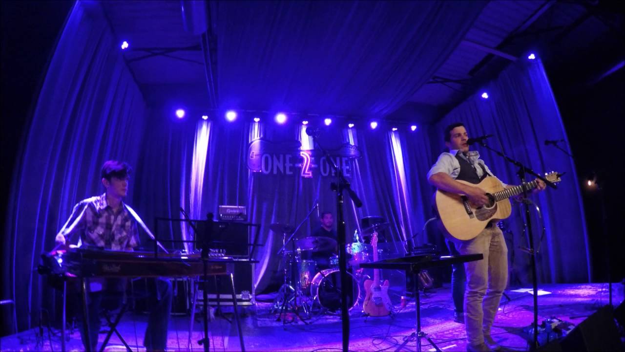 Bo DePena - "Hello Webb County" - Live at One-2-One Bar - YouTube