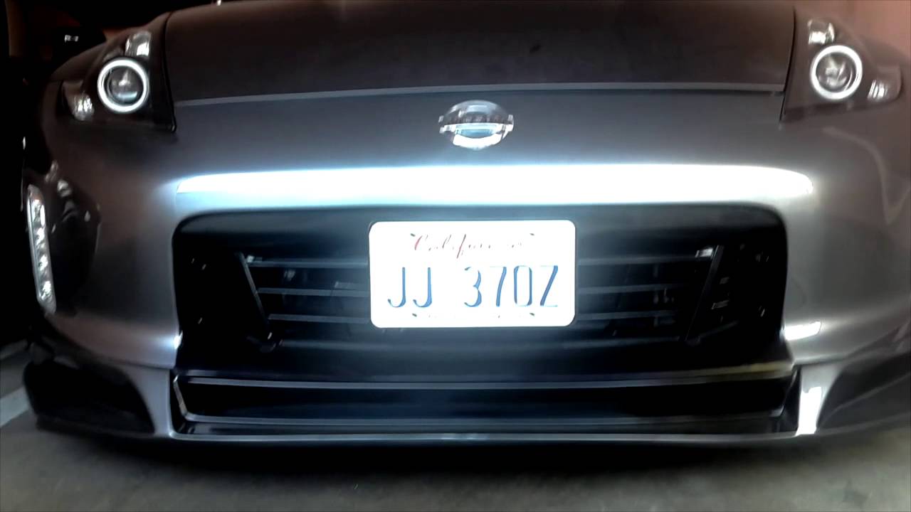 JJ 370Z Retractable License Plate - YouTube