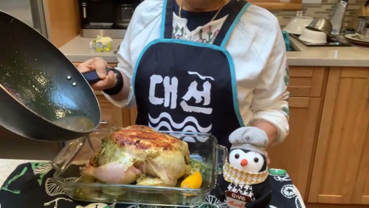 Morgh Shekam Por - طرز تهیه مرغ شکم پر -Stuffed Chicken - YouTube