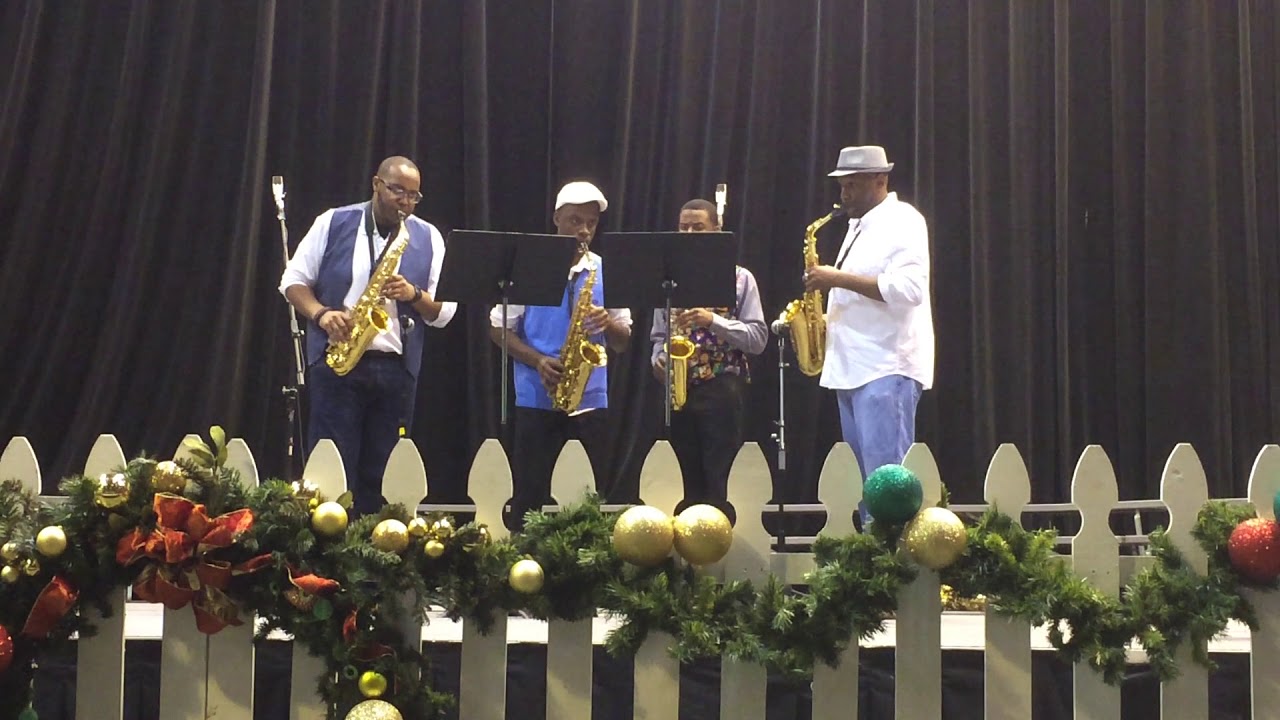 2017 Christmas Caroling Contest - YouTube