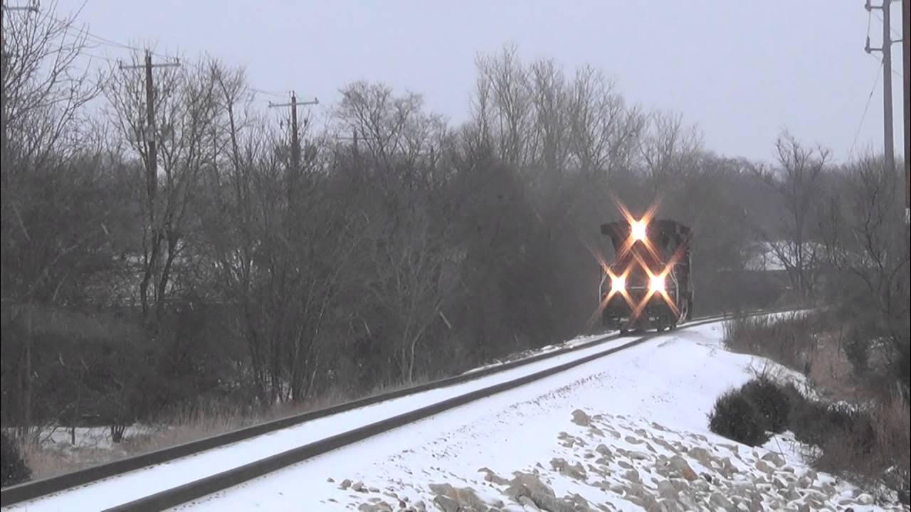 CN 2672 SB - YouTube