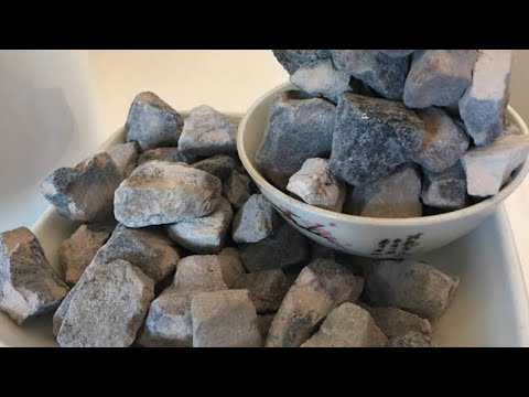 red nakumat clay eating/buttergrey rosted clay eating/asmr - YouTube