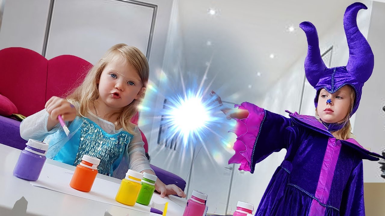Disney Princesses Costumes Kids Makeup with Colors Paints Pretend Play ...