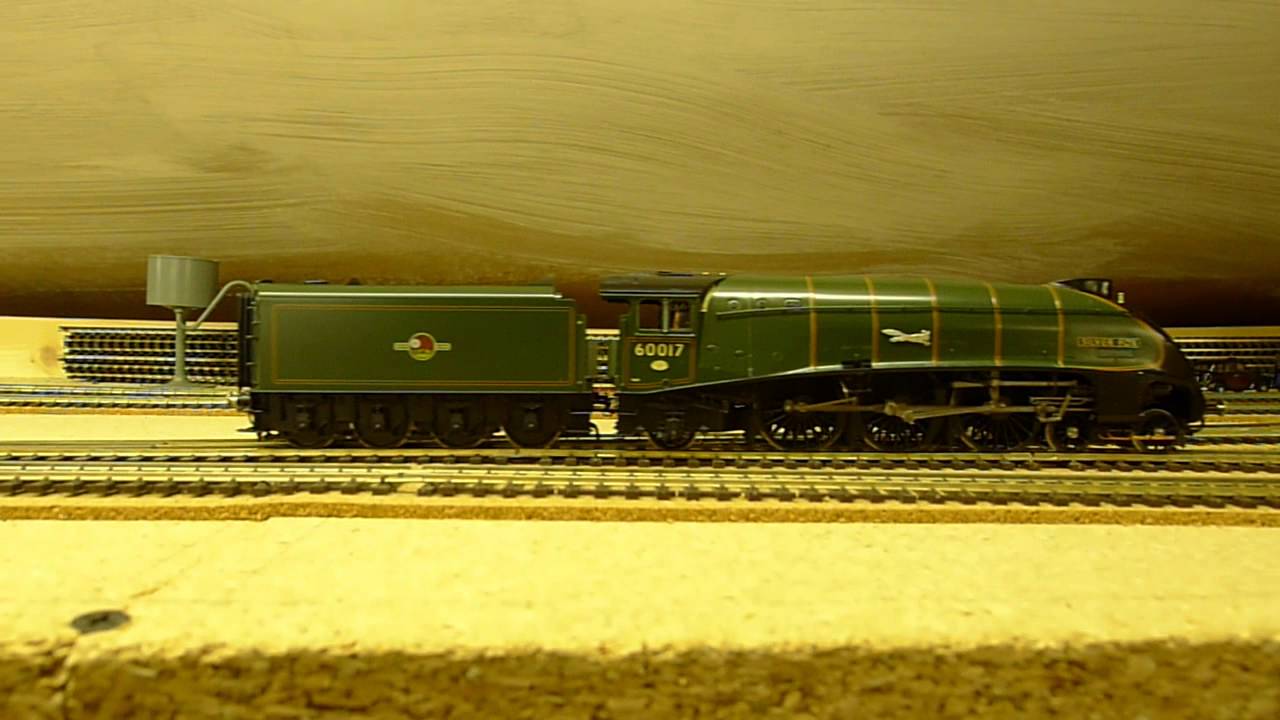 BR Class A4 Silver Fox with DCC Sound by Golden Age Models - YouTube