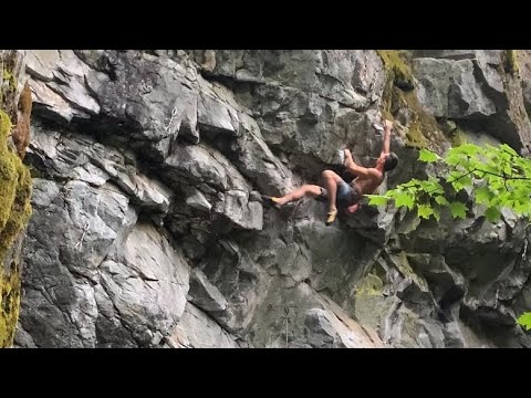 Mrs. Negative - 5.12a (Squamish) - YouTube