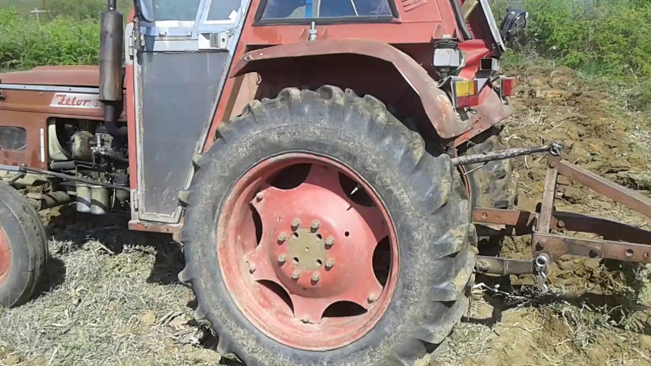 Zetor 35 11 i Olt plug - YouTube