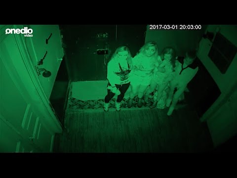 Kızları Trolledik, Parti Diye Korku Evine Götürdük! #1Nisan