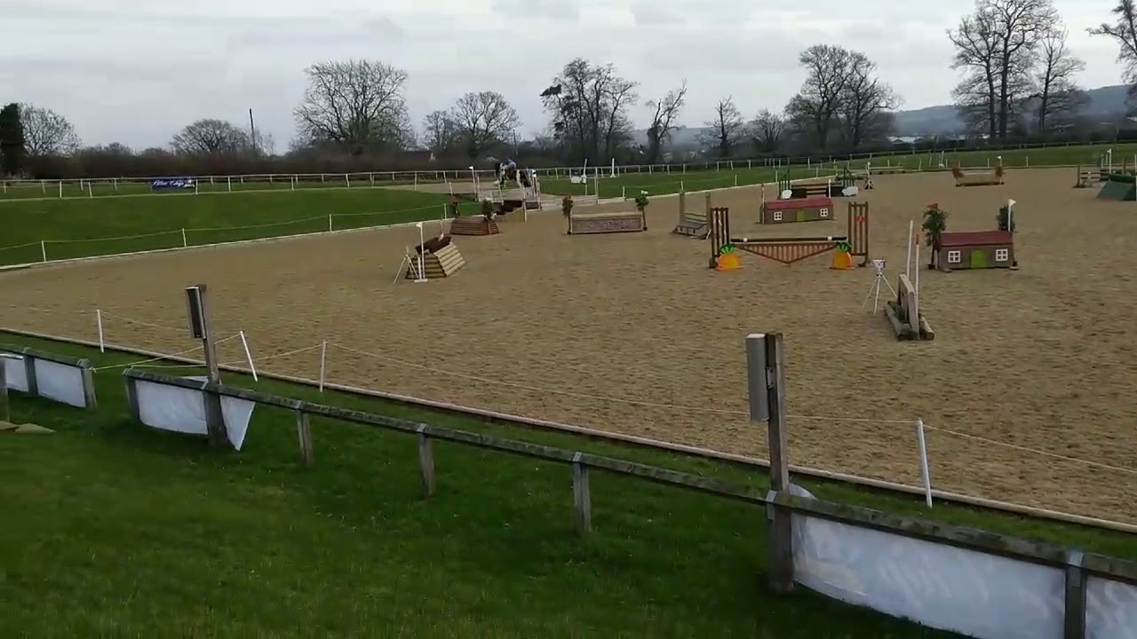 Field House Arena Eventing 95cm Kellythorpes Adonis G - YouTube