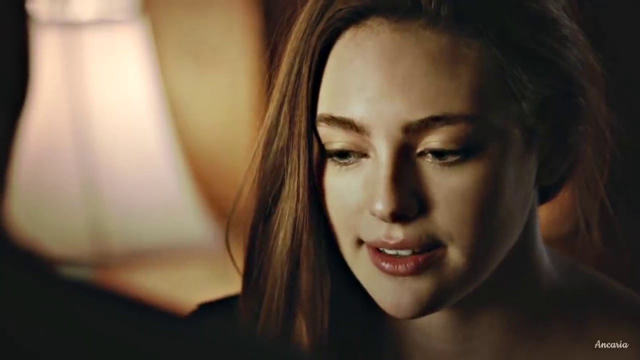 Hope Mikaelson| She Wolf - YouTube