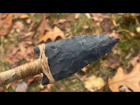 Flint Knapping BIG BLOCK of normanskill chert from a creek, into a paleo LANCE (Clovis NY ...