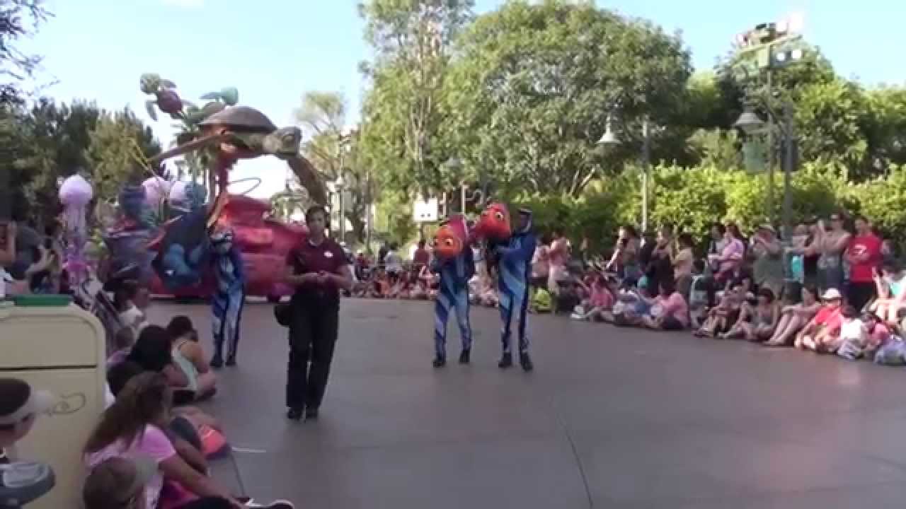 Disney California Adventure Pixar Play Parade FULL HD Video - YouTube
