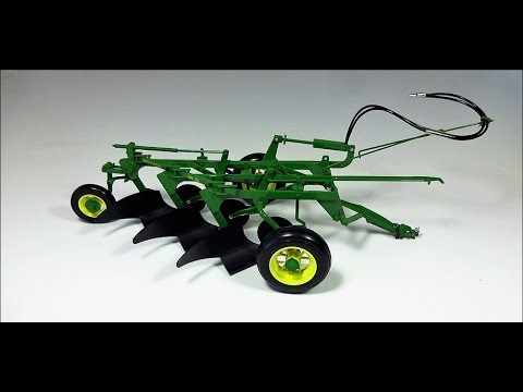 1:16 Spec Cast John Deere No. 55 Hydraulic 3 Bottom Plow - YouTube