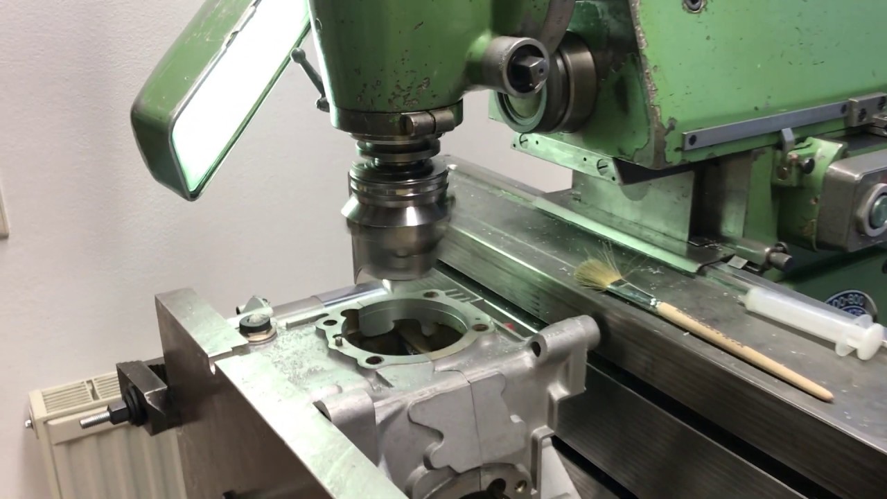 Ducati crankcase machining - increasing displacement from 600 to 750ccm ...