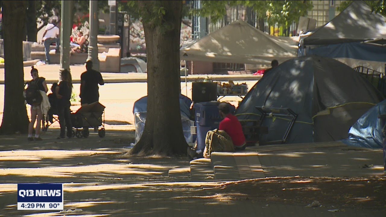 Homeless camp clean up at City Hall Park - YouTube