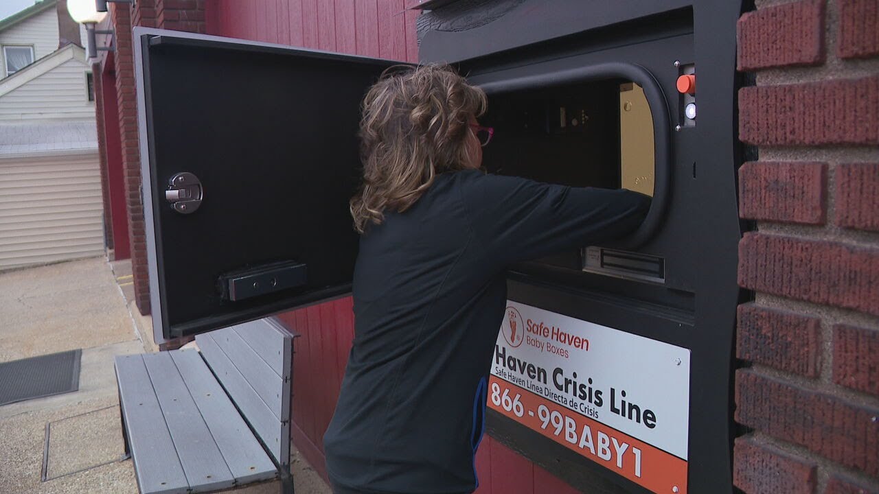 Kentucky fire department unveils new Safe Haven Baby Box - YouTube