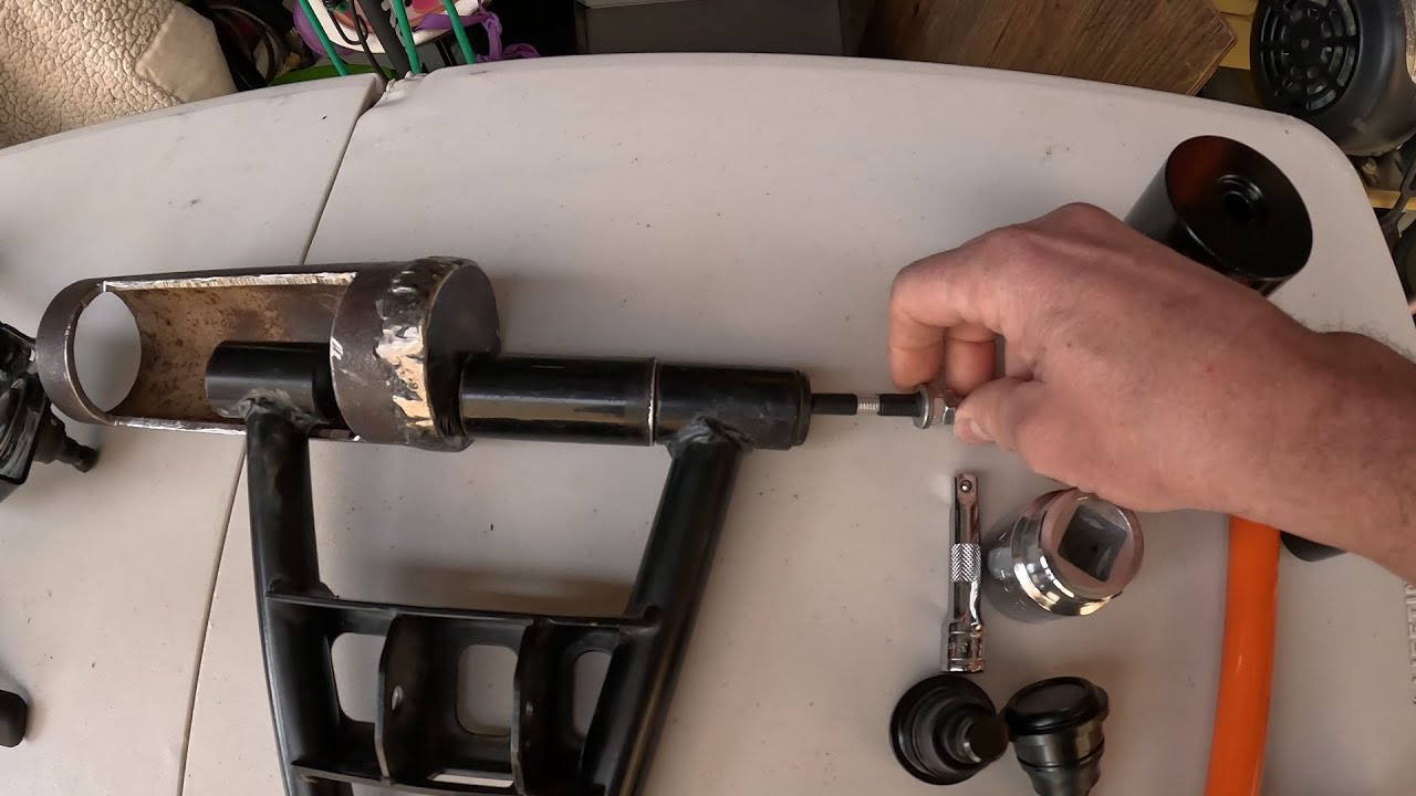 Removing and installing rubber bushings - YouTube