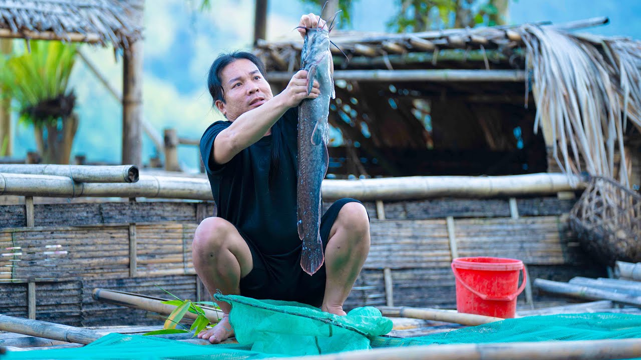 Building Fish Nets, Animal Care, Wild Cooking: River Survival | EP.412 ...