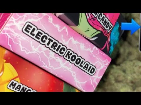 Electric KoolAid cake dispo review 🍒🎂 - YouTube
