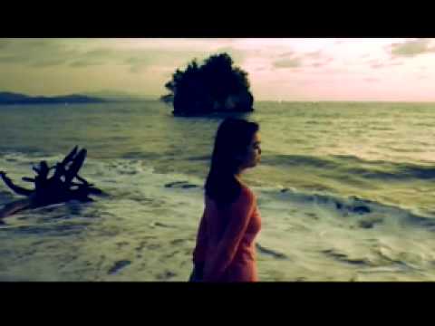 Pantai Khayalan