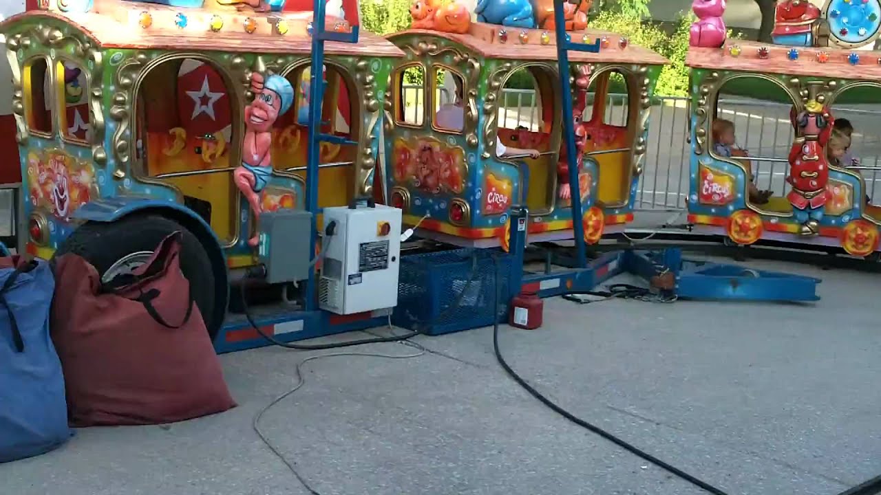 Jaxen's 1st solo carnival ride in Burwell, Nebraska.MOV - YouTube