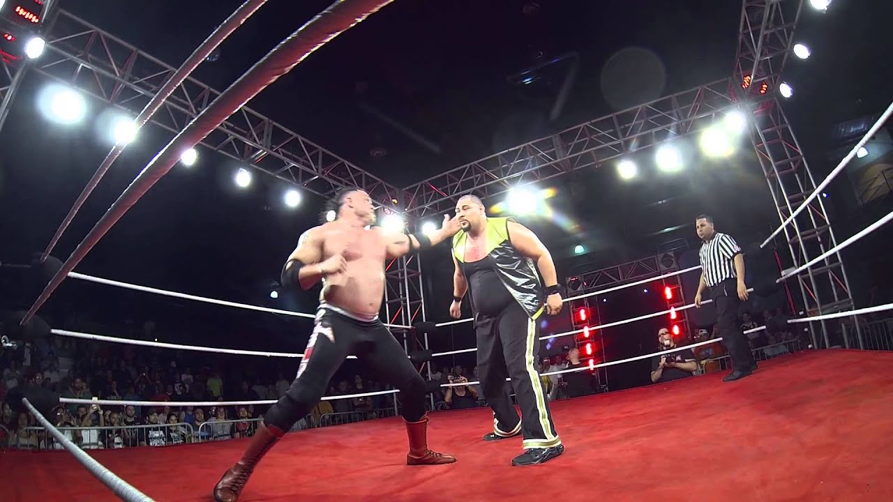 Mr. Big Vs Apolo (WWL Navidad Corporativa) - YouTube