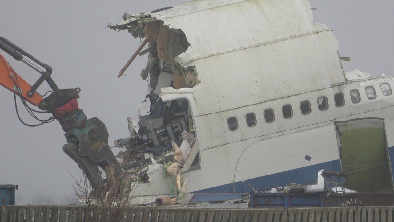SCRAPPED. The last remaining BA 747 sent for UK breakup in 2020 is now ...