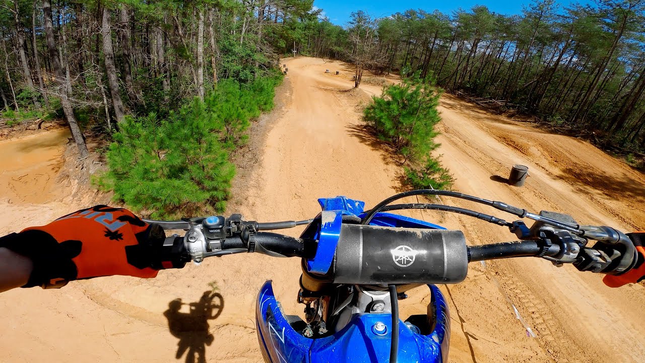 First Ride on 2022 Yamaha YZ250F - YouTube