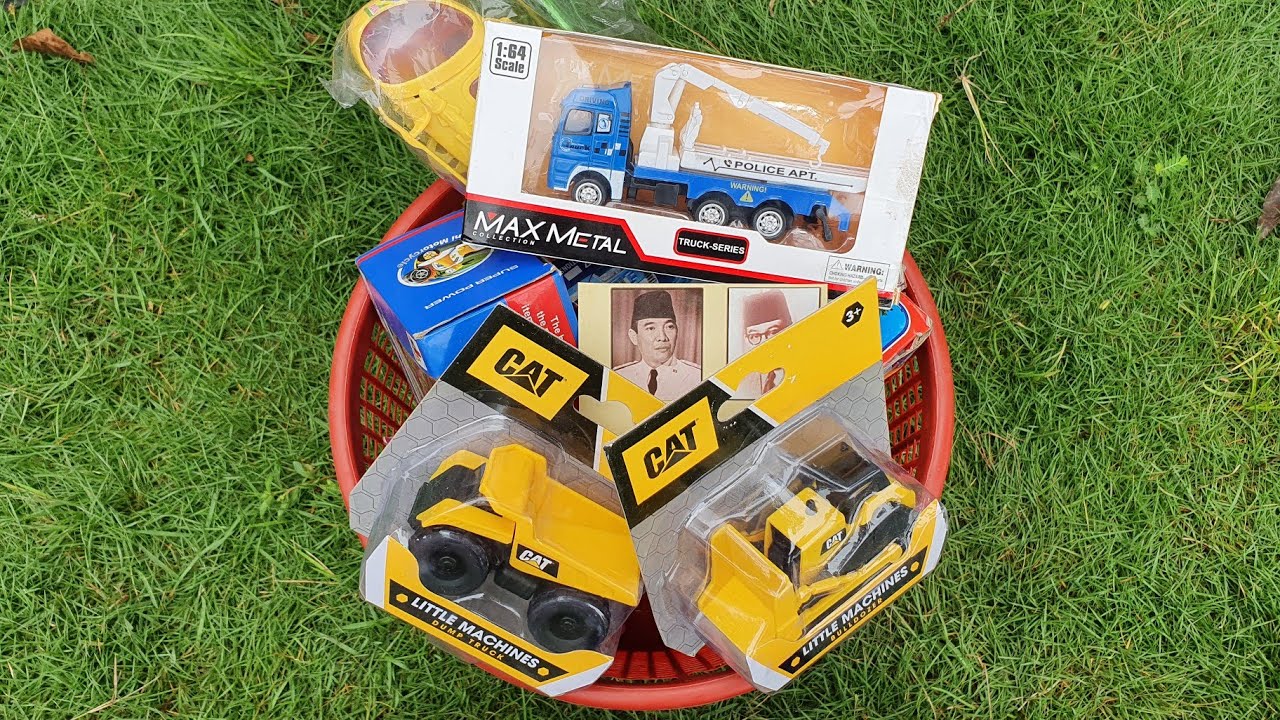 Unboxing Mobil Mobilan, Dam Truk, Bulldozer, Mobil Derek, Helikopter ...