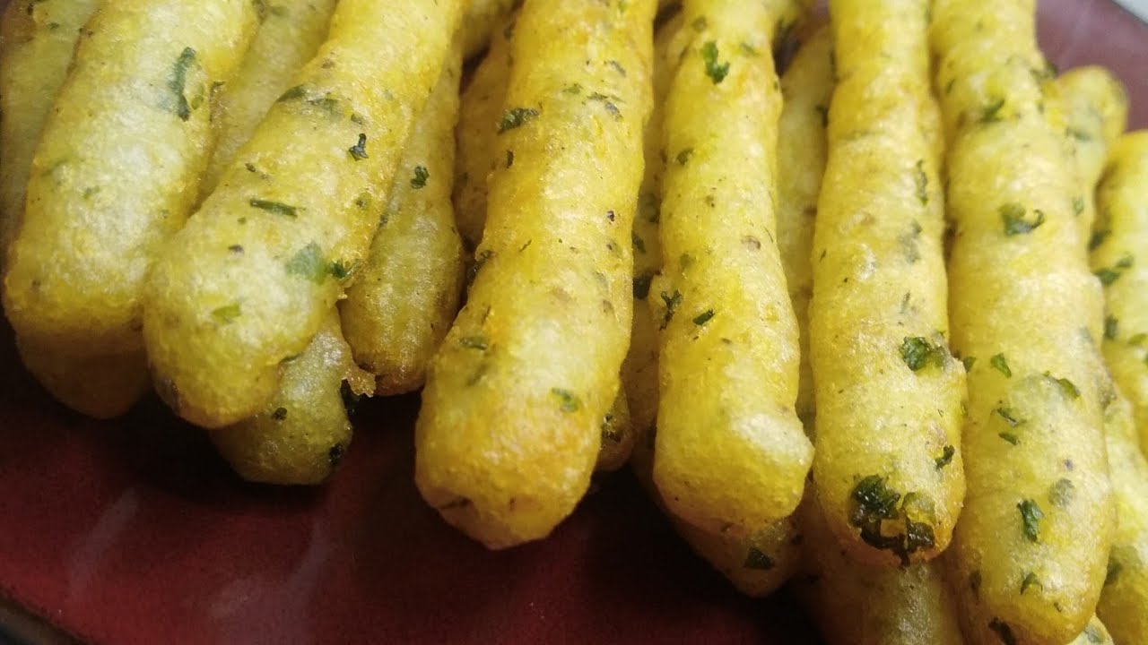 how to make potato sticks or snakes||aloo ke snacks ki recipe#potato# ...