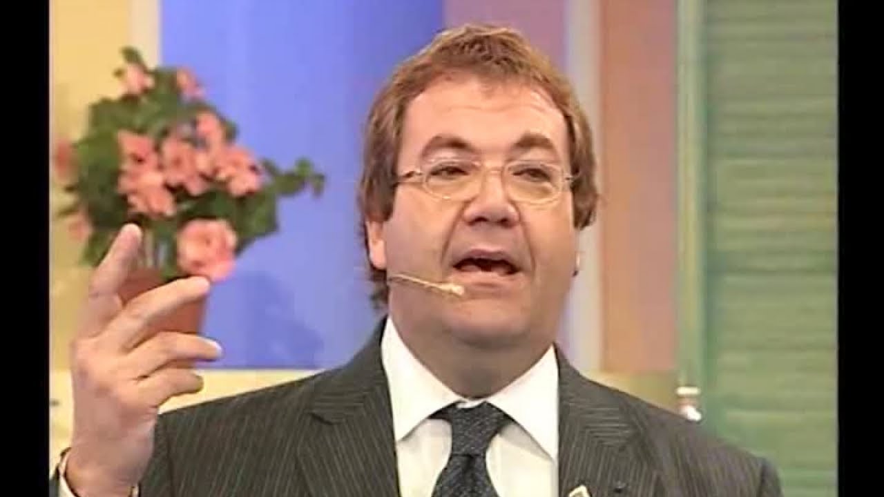 Mario Merola - Piazzetta Merola - Tele A - Flavio Fierro ...