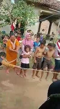 Keseruan lomba tarik tambang 17 Agustusan - YouTube