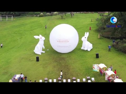 GLOBALink | Expats celebrate Mid-Autumn Festival in Chongqing, China