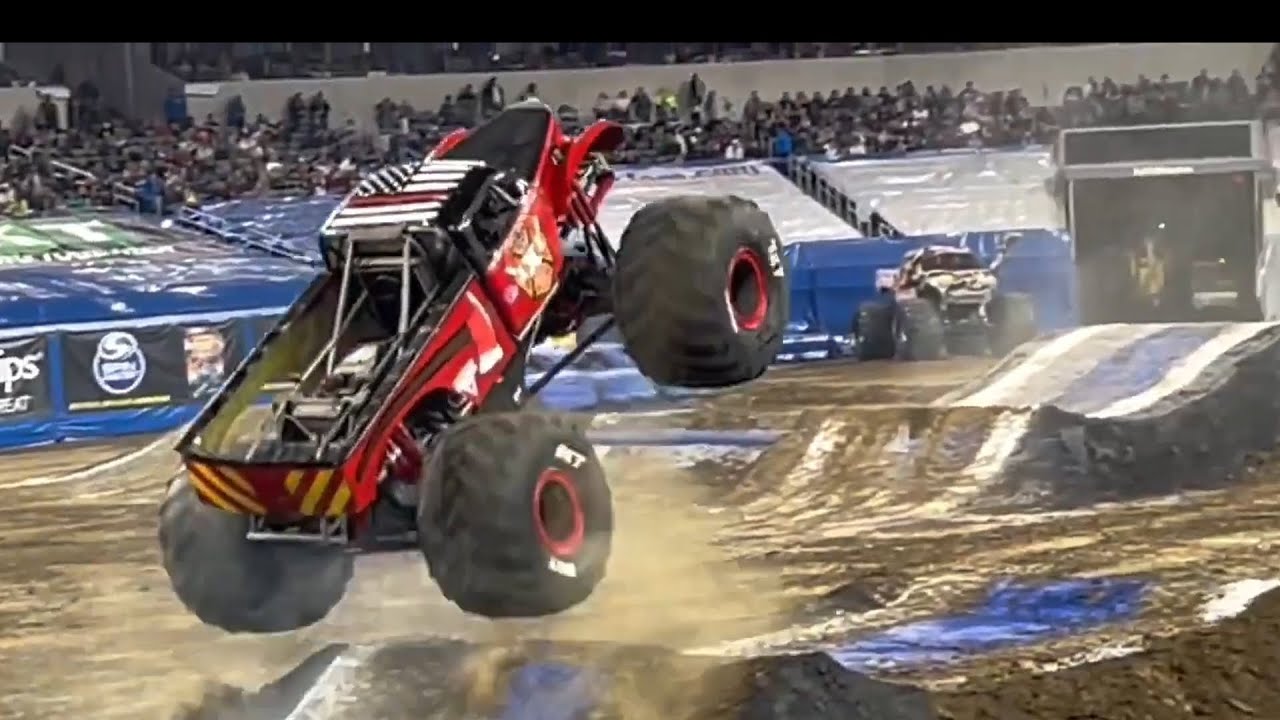 Monster Truck AXE 2023 LA Freestyle: Monster Jam Videos 2023 - YouTube