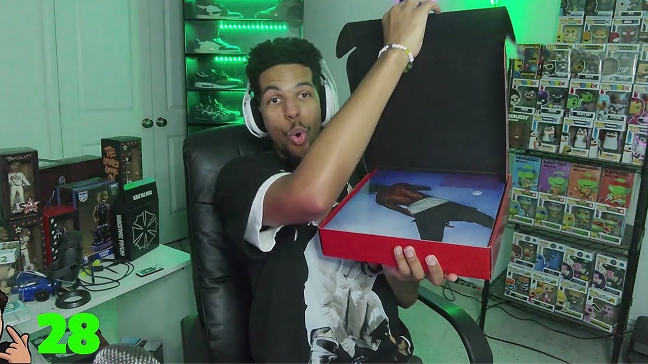 TRAVIS SCOTT DAYS BEFORE RODEO MERCH UNBOXING!! - YouTube