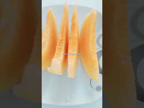 Akşam deniz kenarında